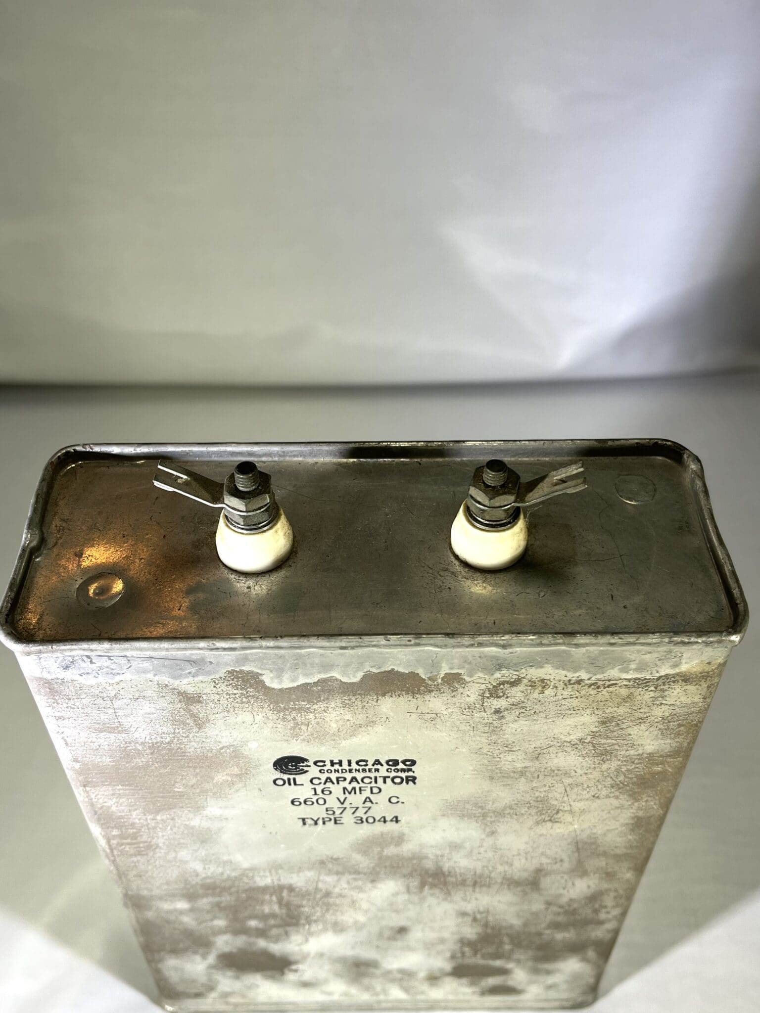 SOLA #5777 High Voltage Capacitor 16 MFD 660 VAC P/N 3044 Chicago ...