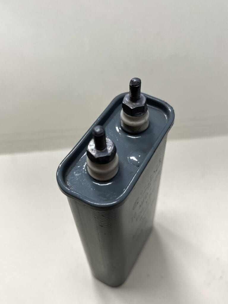 High Voltage Capacitor 10 MFD 600 VDC P/N 4621 Chicago Condenser Corp ...