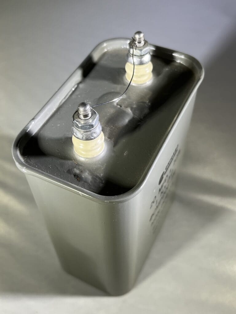 CMP476-1M 47.0 uF 1000 VDC Capacitor - Capacitor Industries