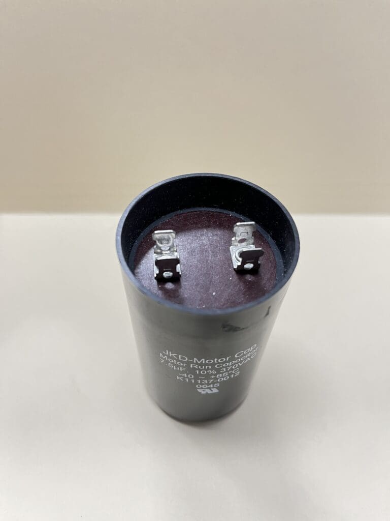 M7077 7.5 uF 370 VAC Motor Run Capacitor K11137-0012 - Capacitor Industries